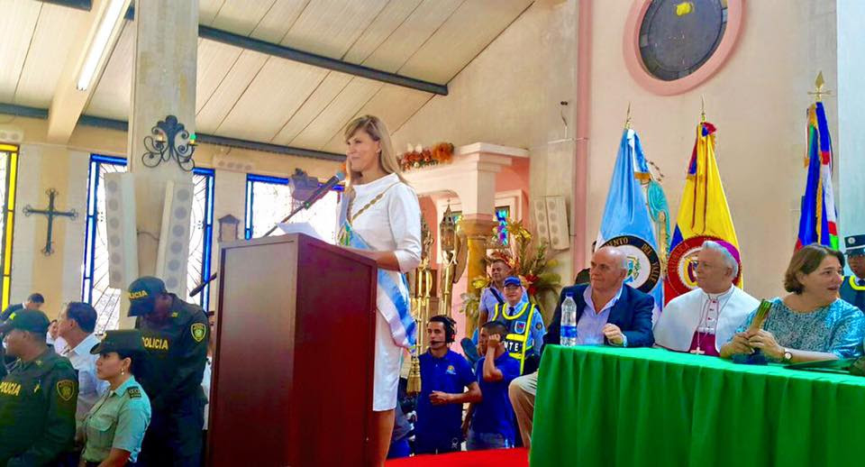 Posesión de la Gobernadora del Valle del Cauca, Dilian Francisca Toro fue un acto sobrio y emotivo