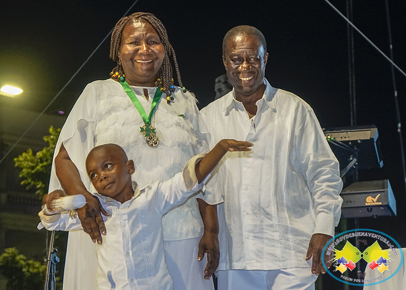 Mary Grueso Romero recibió la Medalla al Mérito Cívico, Orden Lides ...