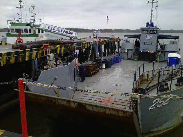 Armada Nacional brinda apoyo humanitario a comunidades del pacífico por ...